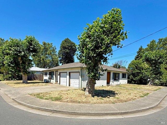 404 Plum St, Ukiah, CA 95482