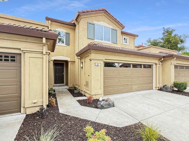 404 Regal Lily Ln