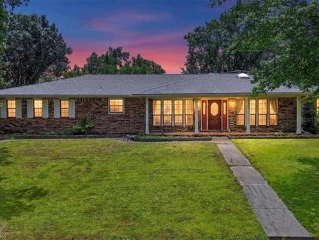 404 Ridge Dr, Sallisaw, OK 74955