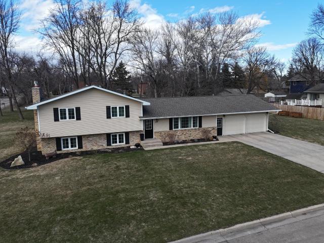 404 W 9th St, Morris, MN 56267 | MLS #7052 | Compass