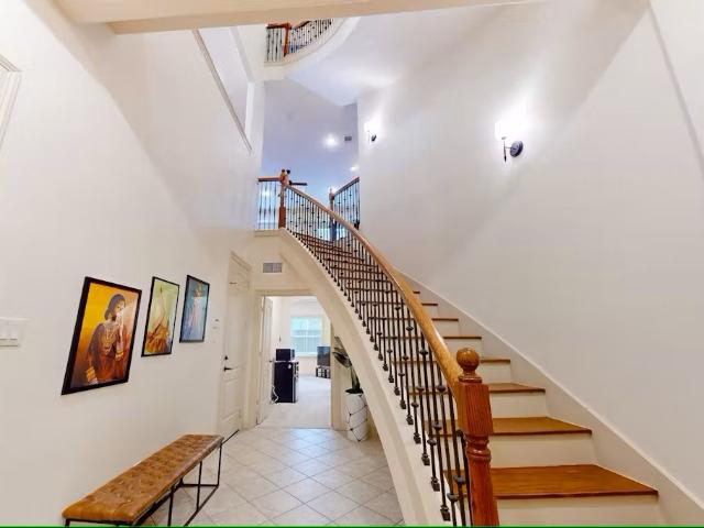 404 W 16th Street