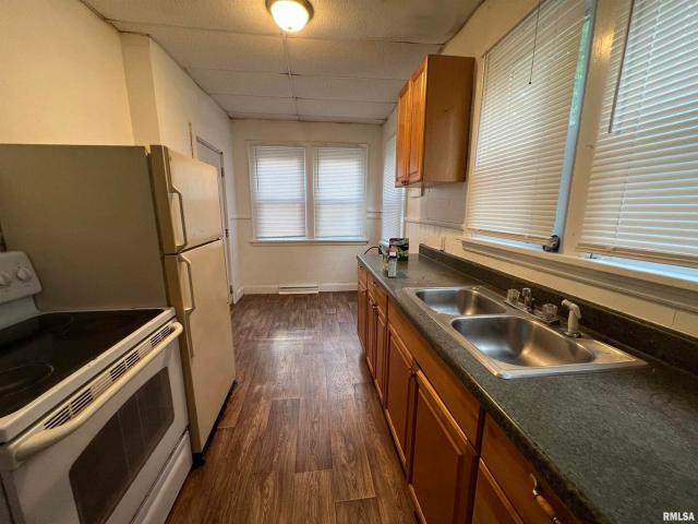 404 W ELM Street