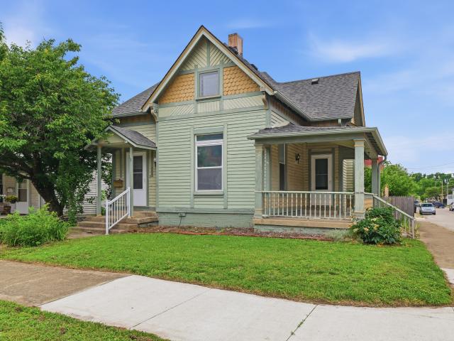 404 W Franklin Street