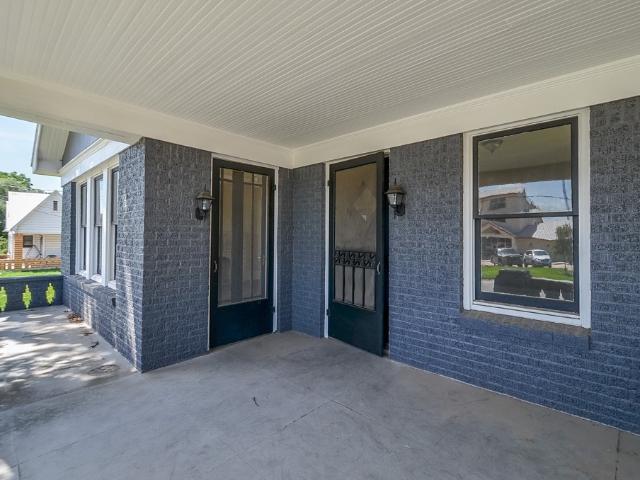 404 W Main Street