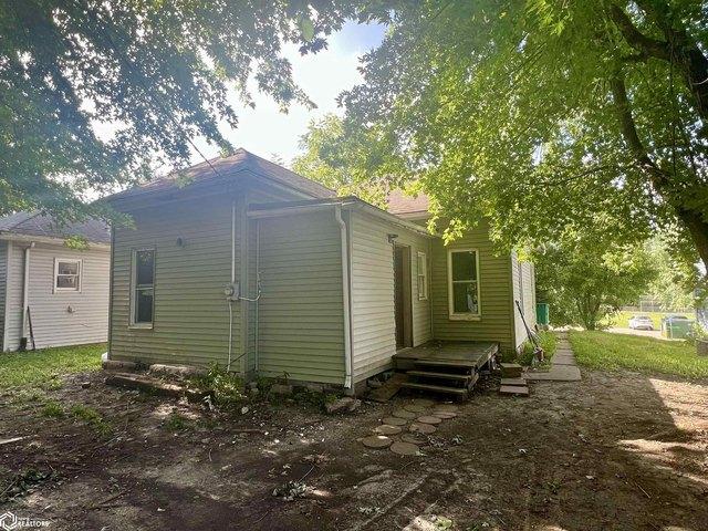 404 W Stone Ave, Fairfield, IA 52556