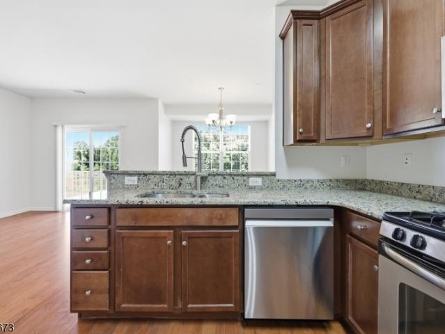 404 Waterview Ct # 404