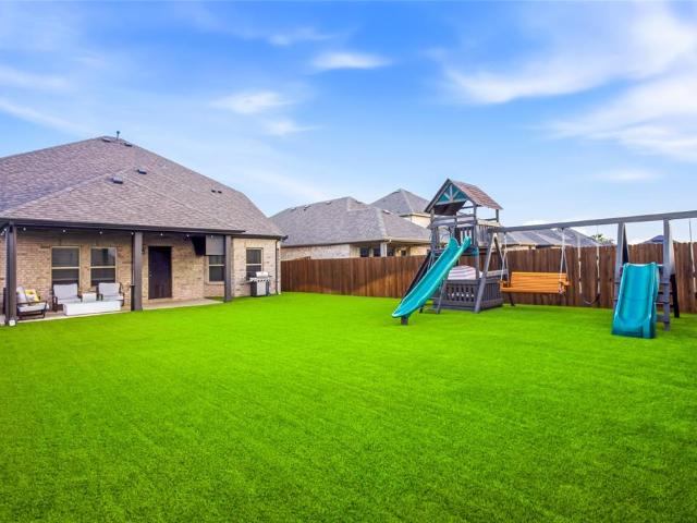 404 Wydown Drive
