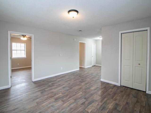 404 Thompsonville Lane #14