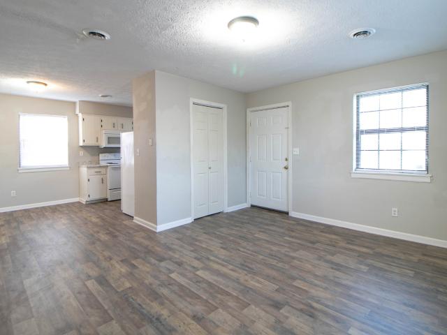 404 Thompsonville Lane #9