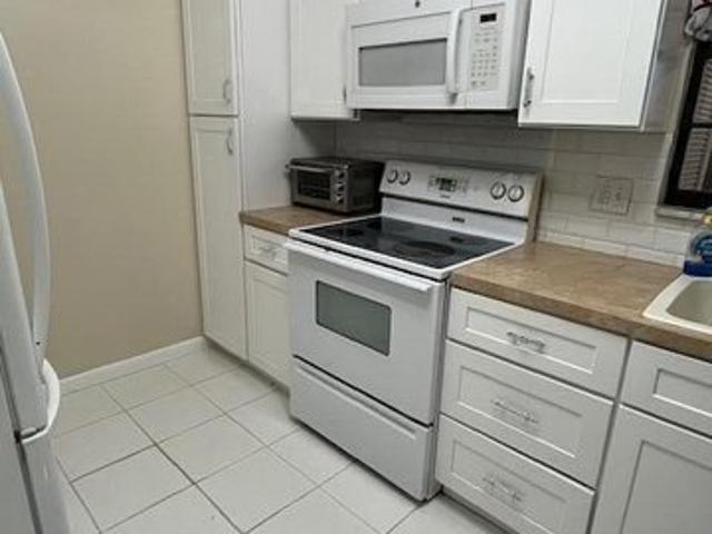 4054 N Pine Island Rd Apt 1A, Sunrise, FL 33351