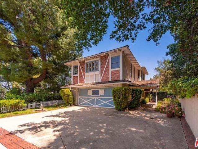 4054 Rogen Dr, Encino, CA 91436