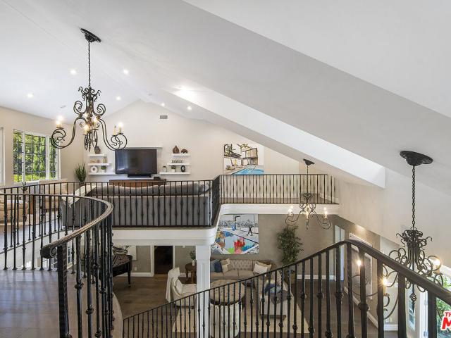 4054 Stone Canyon Ave, Sherman Oaks, CA 91403 | MLS #26708 | Compass