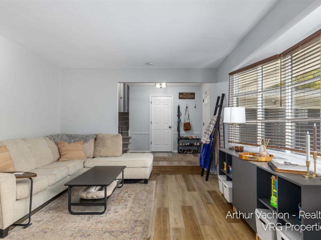 4054 Weymouth Drive