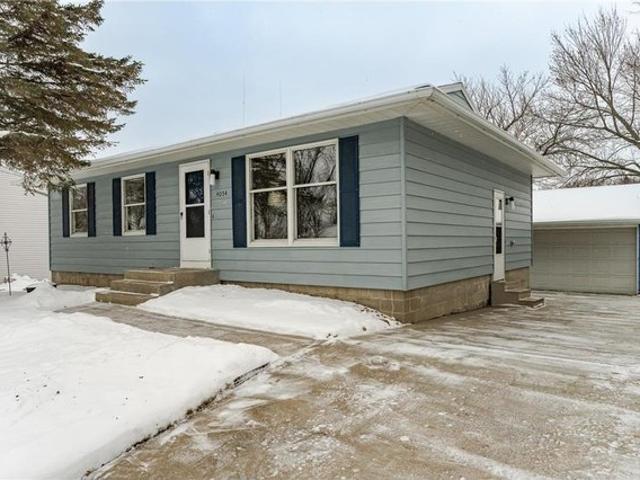 4054 4th Pl NW, Rochester, MN 55901