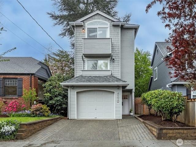 4054 54th Ave SW, Seattle, WA 98116