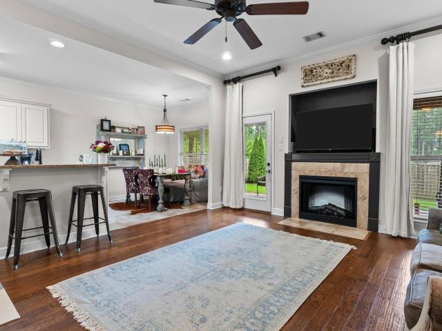 4055 Macon Circle