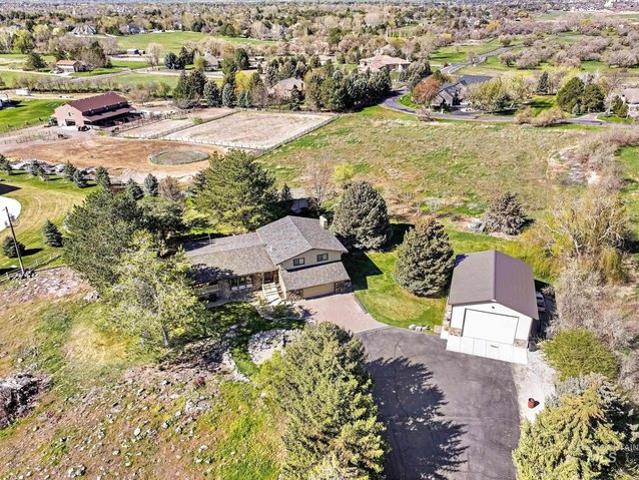 4055 N Canyon Ridge Dr, Twin Falls, ID 83301