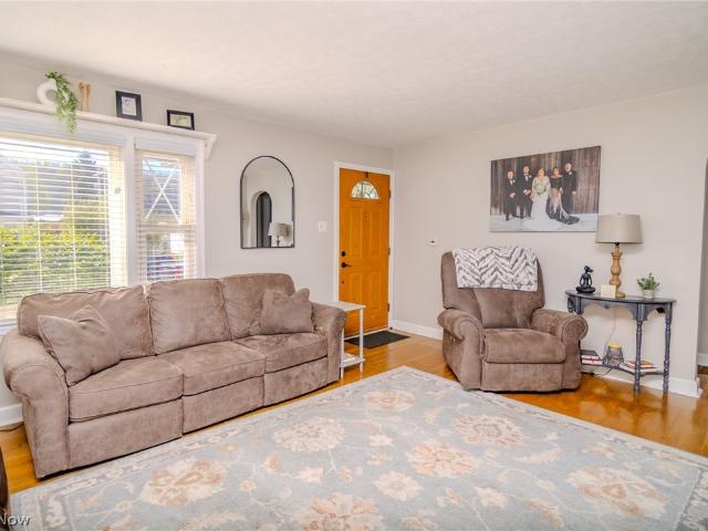 4055 Highland Avenue