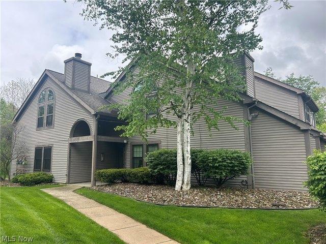 4056 Saint Andrews Ct Apt 1, Canfield, OH 44406