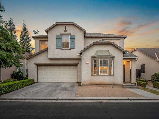 4056 W Pear Tree Ln, Fresno, CA 93722