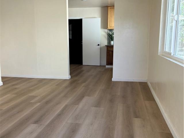 4057 Baywood