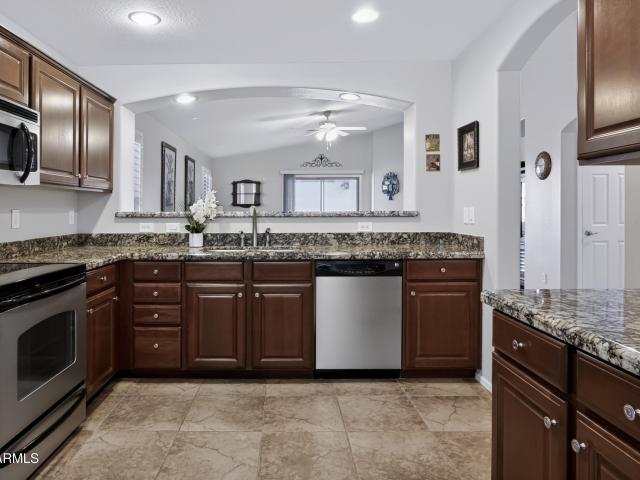 4057 e los altos drive