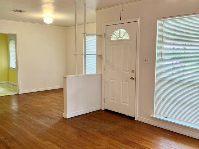 4057 Woodfox St, Houston, TX 77025 | MLS #32152 | Compass