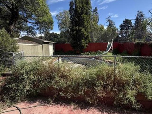 4058 Edwards Ave, Oakland, CA 94605