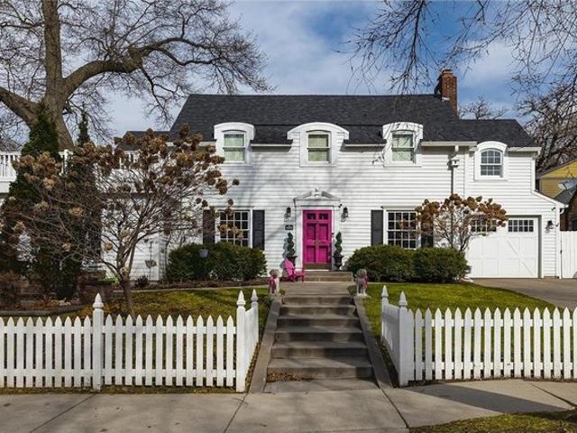 4058 Sunnyside Rd, Edina, MN 55424
