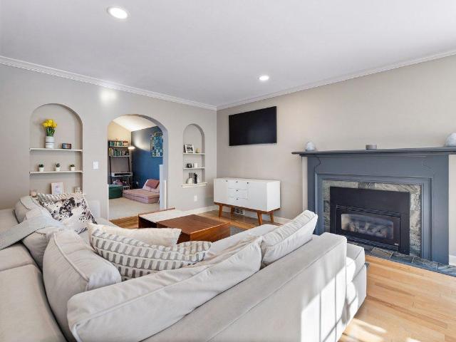 4058 Sunnyside Road
