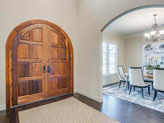 4059 W 7th St, Fort Worth, TX 76107 | MLS #21232 | Compass
