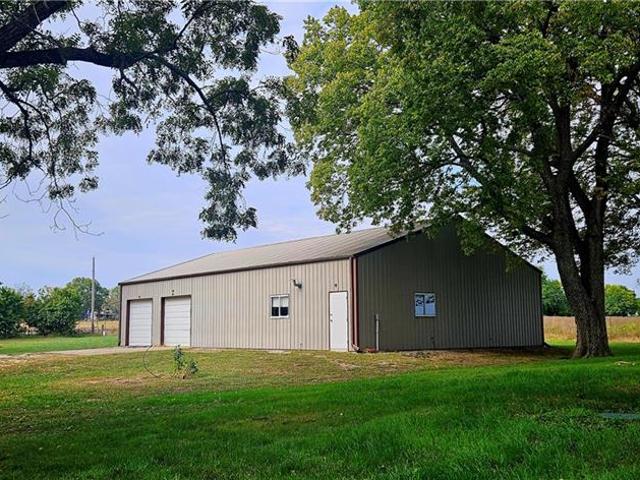 40503 E State Route 2 Highway