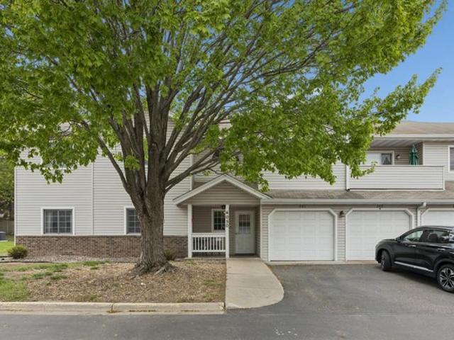 4050 Maureen Dr NE Unit 101NE, Columbia Heights, MN 55421