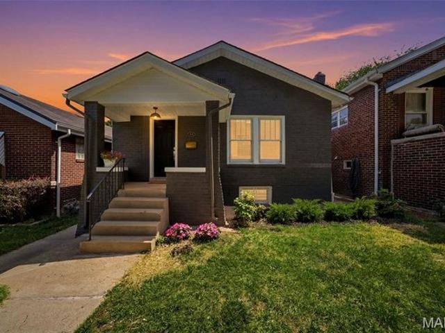 4050 McDonald Ave, Saint Louis, MO 63116