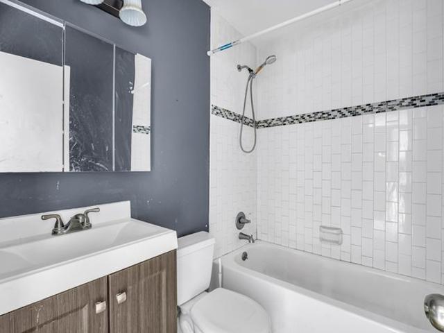 4050 NE 12th Ter Apt 38, Oakland Park, FL 33334