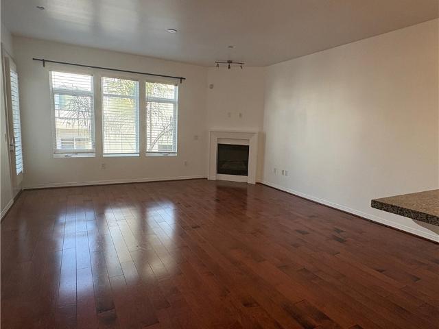 4050 Glencoe Ave, Unit 423, Marina del Rey, CA 90292 | MLS #OC25178 | Compass