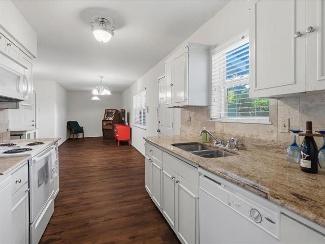 4050 Salem Drive