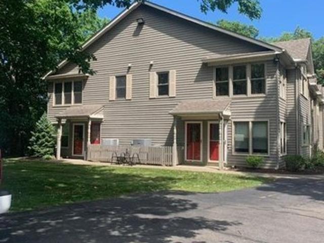 4050 Woodland Dr Apt 4, Vermilion, OH 44089