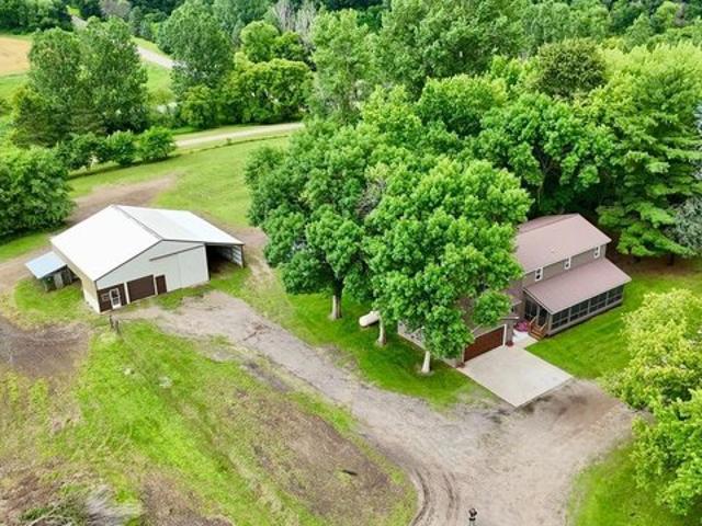 40515 nd St, Sauk Centre, MN 56378