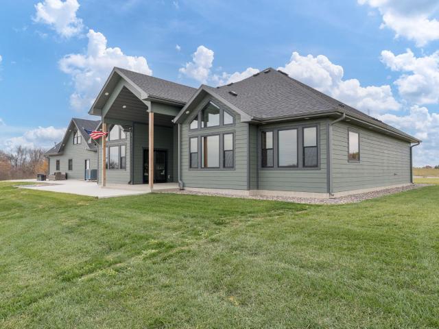 4051 Clearwater Trail