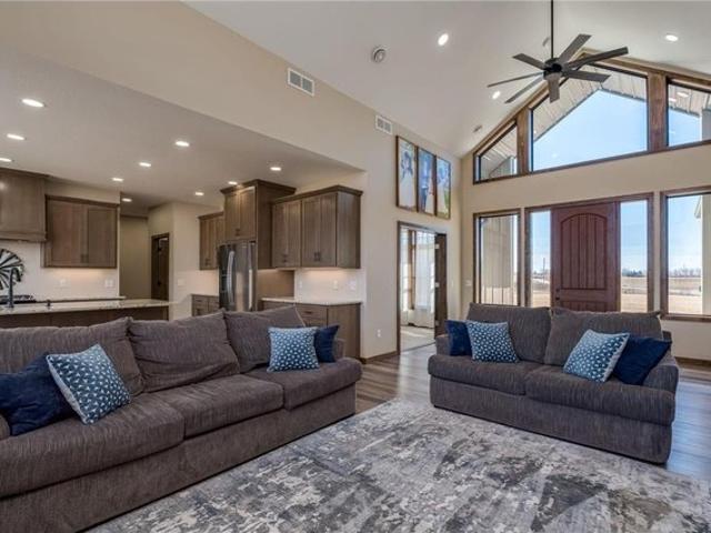 4051 Clearwater Trl, Lonsdale, MN 55046