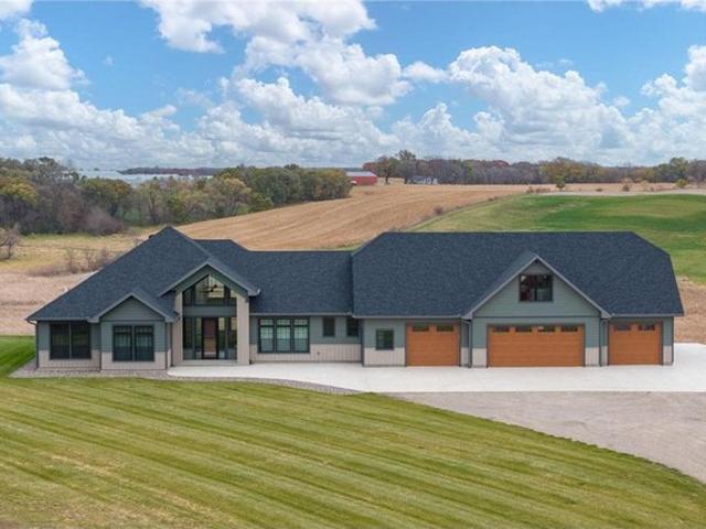 4051 Clearwater Trl, Lonsdale, MN 55046
