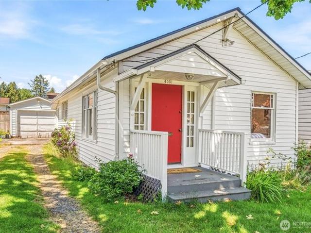 4051 19th Ave SW, Seattle, WA 98106