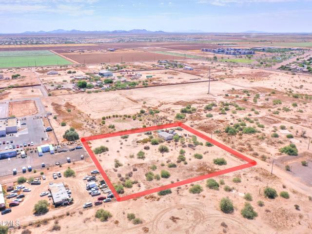 40526 w seven ranch road #