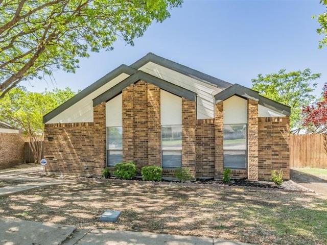 4052 LA Costa Ct, Irving, TX 75038