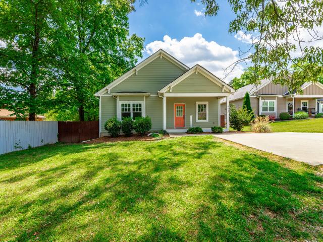 4052 Waterfield Lane