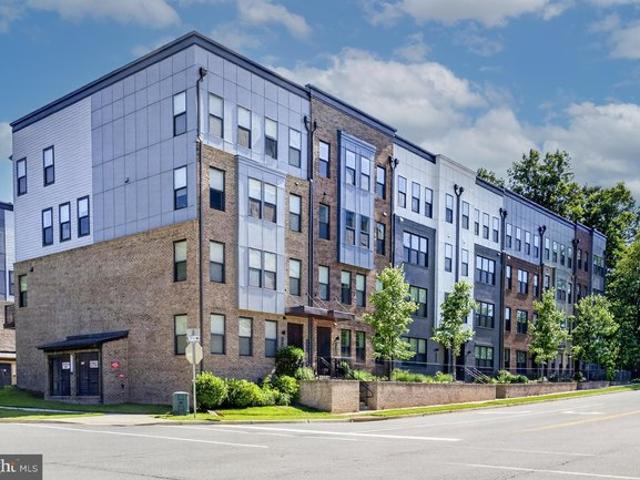 4053 Legato Rd Unit 80, Fairfax, VA 22033