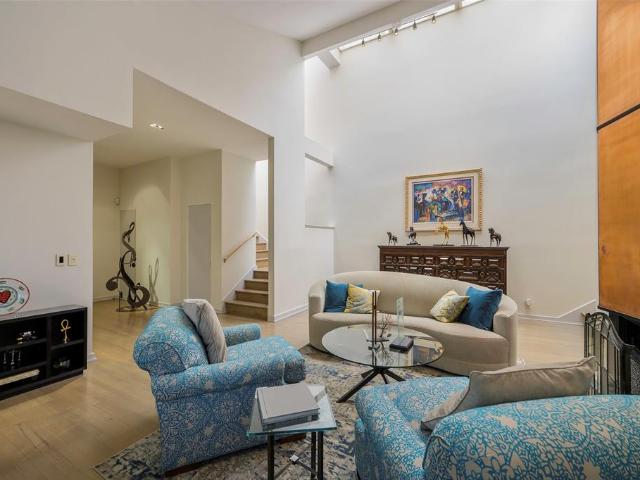 4053 Travis St, Dallas, TX 75204 | MLS #21231 | Compass