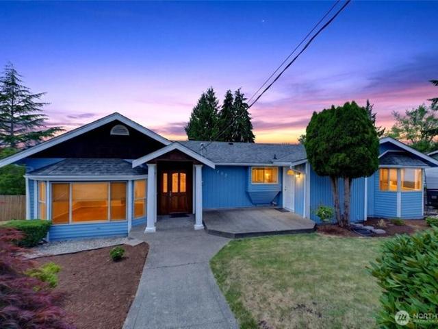 405 14th Ave, Milton, WA 98354