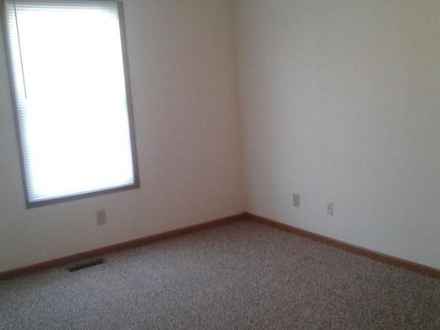 405 2 Bedroom Apartment for Rent at 405 Brunswick Dr, Lafayette, IN 47909